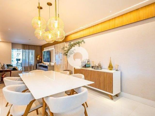 APARTAMENTO TODO REFORMADO NO CRISTO REI | 121M², 3 QUARTOS, SACADA COM CHURRASQUEIRA E MUITO SOL