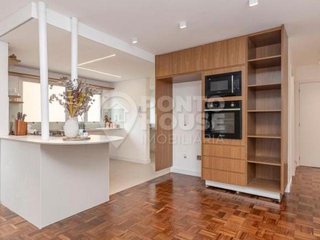 Apartamento todo reformado para venda no Jardim Paulista