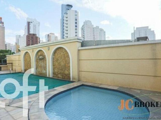 Apartamento totalmente mobiliado com 116m², 3 vagas