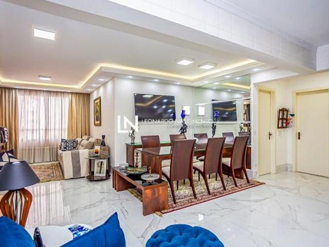 Apartamento Totalmente Reformado | 108m² Privativos | 3 Quartos no Cabral