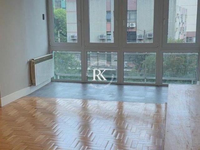 Apartamento Totalmente Reformado com 115m² Espaço, Conforto e Excelente Localização