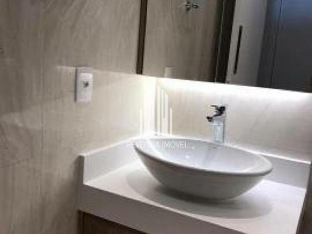 APARTAMENTO TOTALMENTE REFORMADO COM 110 M2. ILUMINADO, SALA INTEGRADA COM COZINHA, 3 QUARTOS 1 SUÍ