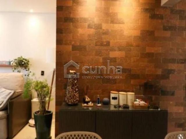 Apartamento totalmente reformado e lindo ! Com 73m² e 1 vaga coberta próximo a Universidade São Fra