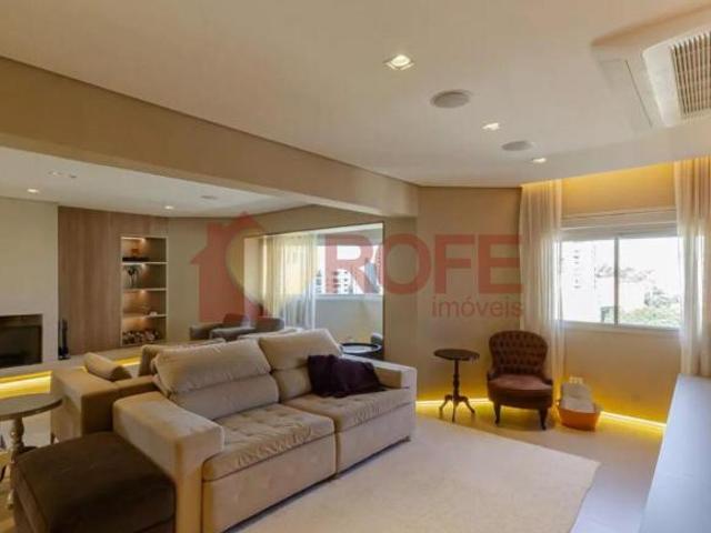 APARTAMENTO TOTALMENTE REFORMADO, IMPECÁVEL, COM 190 METROS, 4 DORMITÓRIOS E 3 VAGAS