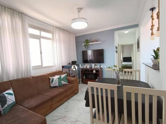 APARTAMENTO TOTALMENTE REFORMADO NA APARECIDA ! CONFORTO, LUMINOSIDADE E LOCALIZAÇÃO PRIVILEGIADA!