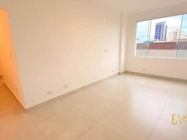 Apartamento totalmente reformado no Embaré, pronto para morar