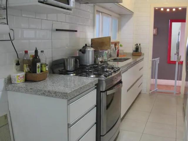 Apartamento totalmente reformado por arquiteto com 100 metros quadrados