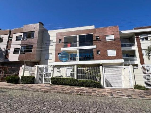Apartamento três dormitórios no Cinquentenário