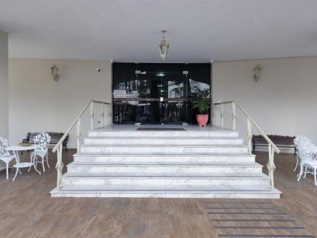 Apartamento três quartos 1 suíte Centro