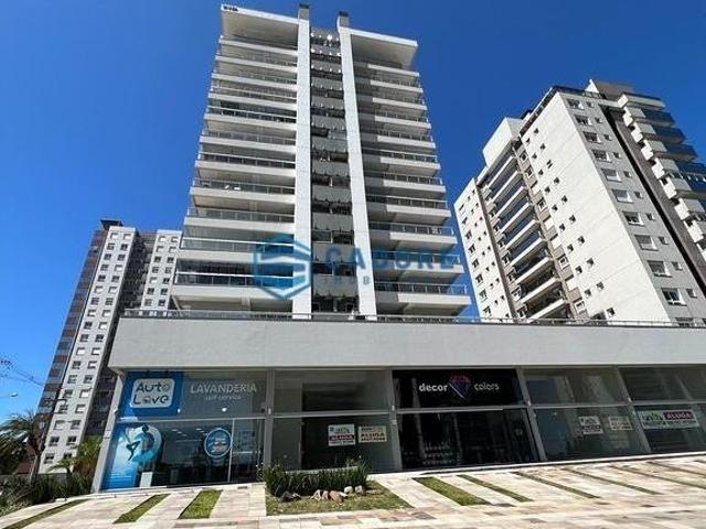 Apartamento três suítes, no Madureira