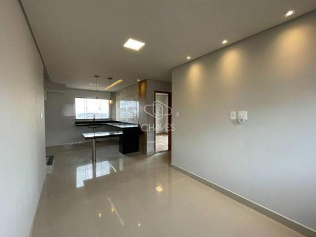 Apartamento triplex à venda no Novo Horizonte