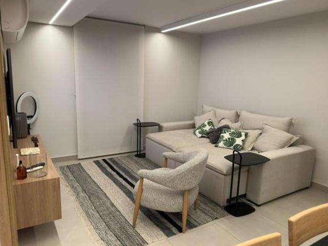 Apartamento Triplex de Luxo à Venda em Santa Cecília, São Paulo SP: 2 Quartos, 1