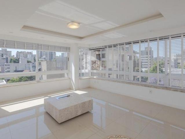 Apartamento ultimo andar em condomínio seminovo no Higienópolis