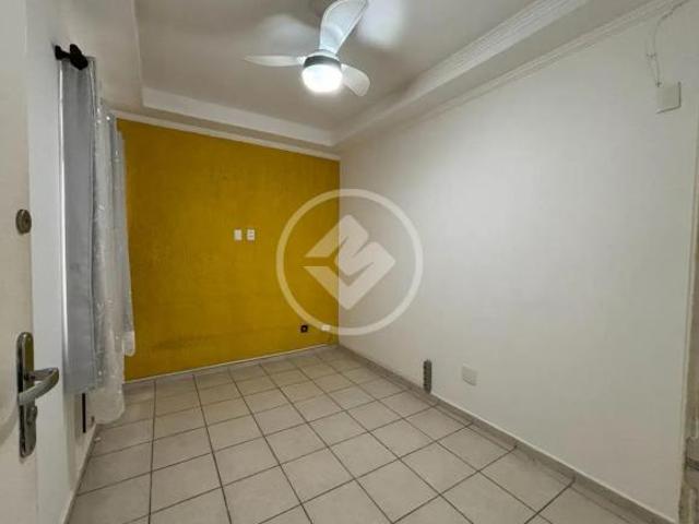 Apartamento um dormitório / na quadra da praia / no Bairro Boqueirão em Santos SP