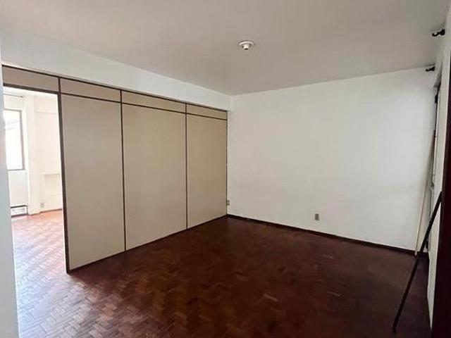 APARTAMENTO UM DORMITÓRIO GARAGEM NO SÃO PELEGRINO