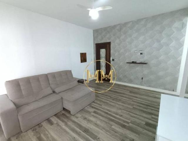 Apartamento um dormitório frente mar