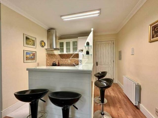 APARTAMENTO UM DORMITÓRIOS