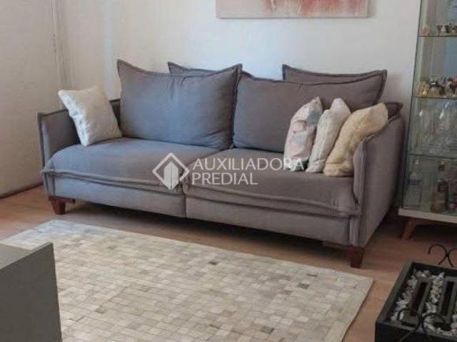 Apartamento um quarto na Rua dos Maias