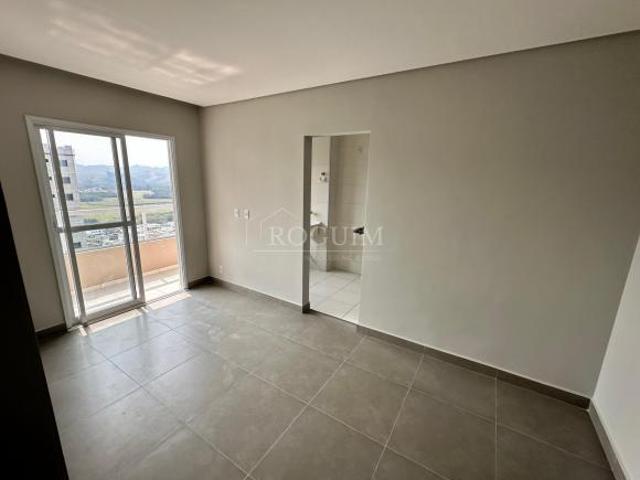 Apartamento, Urbanova, 2 dorm com suíte, varanda com churrasqueira