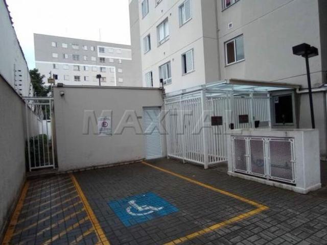 Apartamento vago à venda sendo 2 dormitórios sala cozinha e 1 banheiro, Prédio com Lazer em Santana