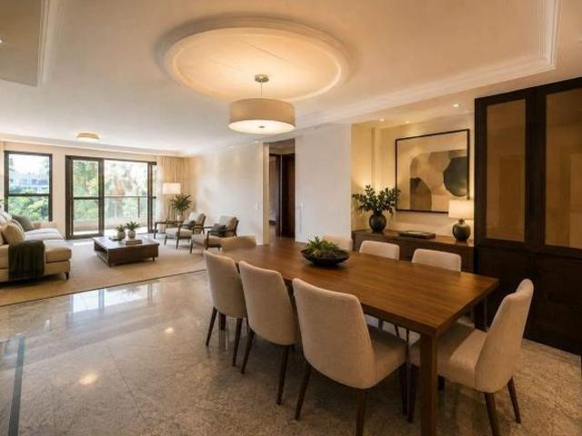 APARTAMENTO VAZADO, 4 QUARTOS 2 SUÍTES E 2 VAGAS À VENDA NA SQN 311 — UMA OPORTUNIDADE EXCLUSIVA N