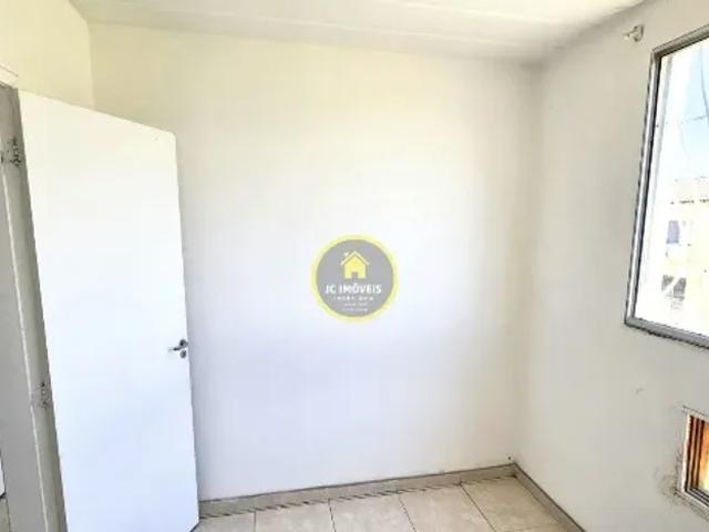 Apartamento vazio sala com 2 quartos aceitando financiamento bancário