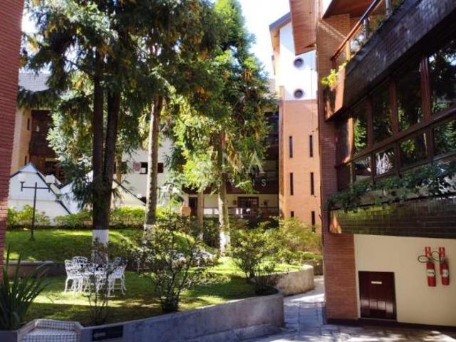 Apartamento / Venda