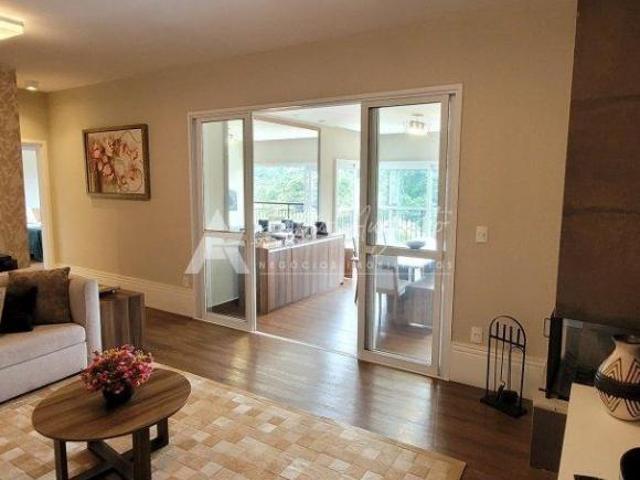 Apartamento / Venda