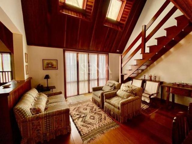 Apartamento / Venda