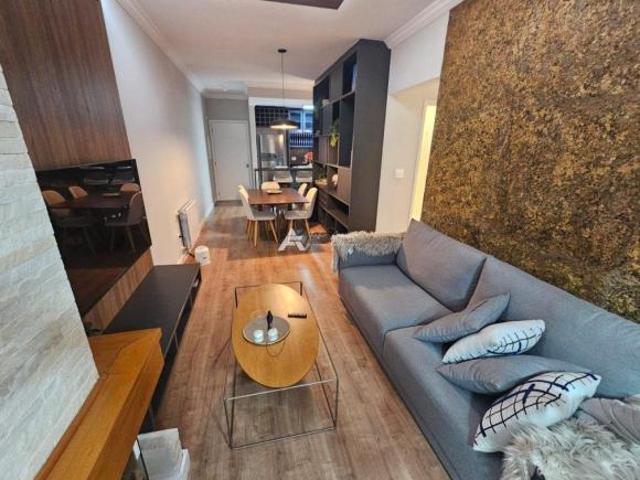 Apartamento / Venda