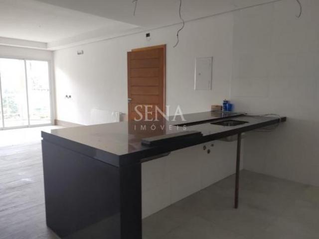 Apartamento / Venda