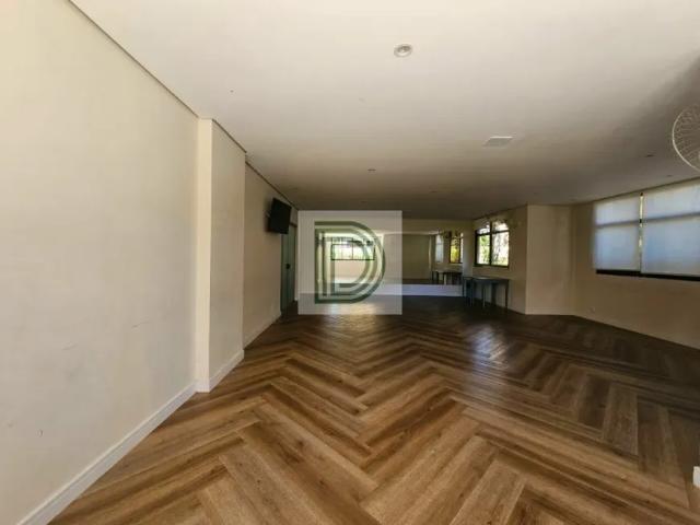 Apartamento à Venda 75 m² | 3 Dormitórios | 1 Suíte | Vaga Coberta e Livre