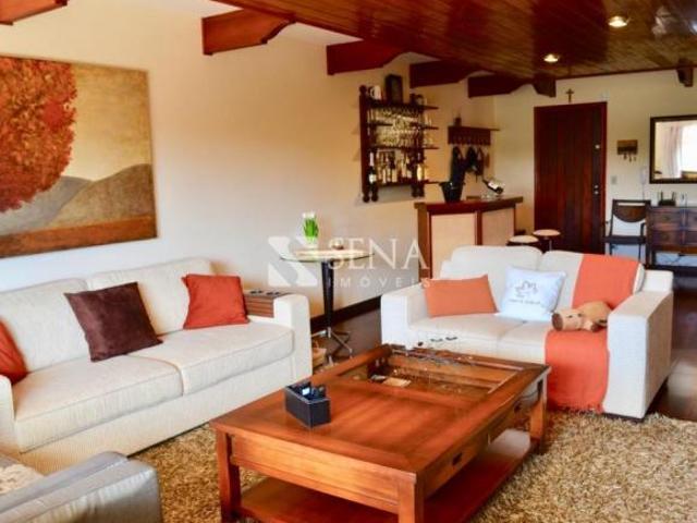Apartamento / Venda