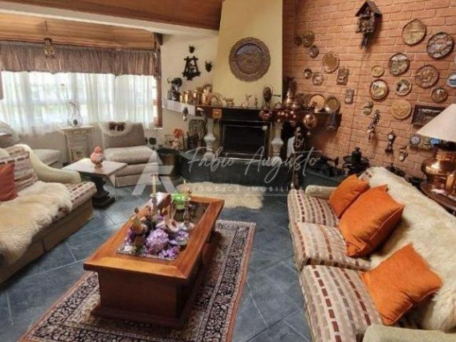 Apartamento / Venda