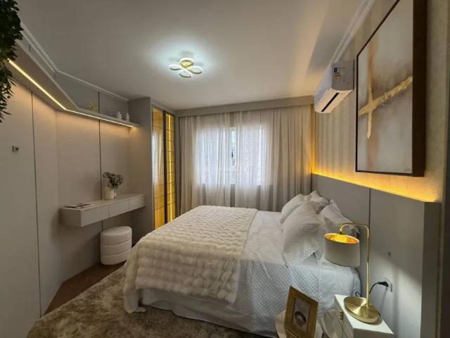 Apartamento à venda, 03 dormitórios sendo 01 suíte, 103m2, 02 vagas, 2º Quadra Centro, Balneário Cam