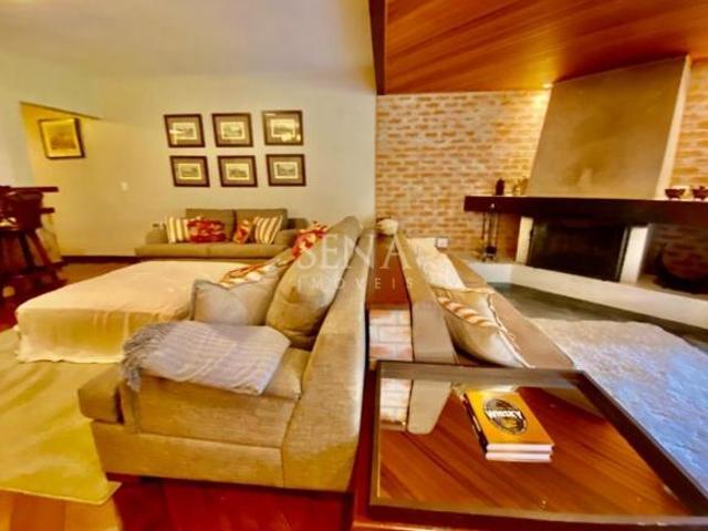 Apartamento / Venda
