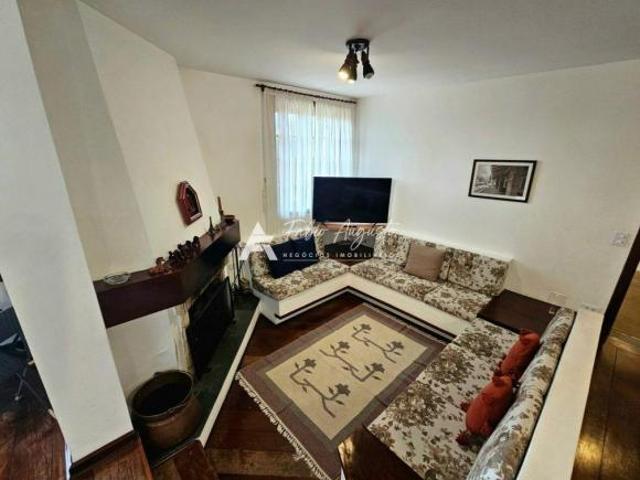 Apartamento / Venda