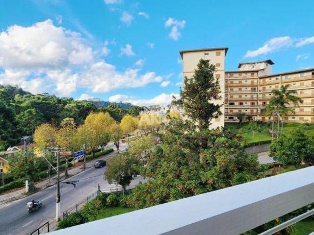 Apartamento / Venda