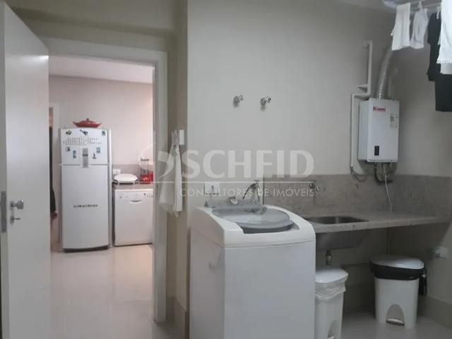 Apartamento à venda 250M² em Moema 3 Suítes
