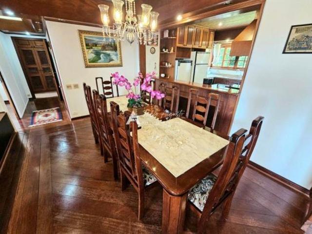 Apartamento / Venda