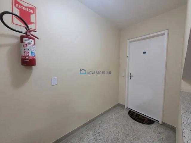 Apartamento à venda, 2 dormitórios, 600 metros 8 minutos estação Saúde do metrô