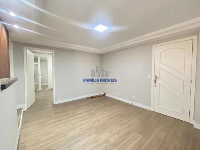 Apartamento venda 2 quartos 1 vaga Praia Pompéia Santos/SP reformado