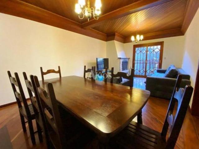 Apartamento / Venda