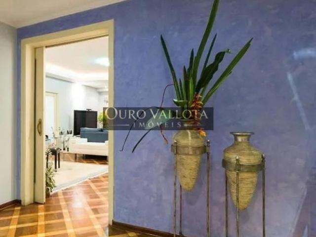 Apartamento / Venda