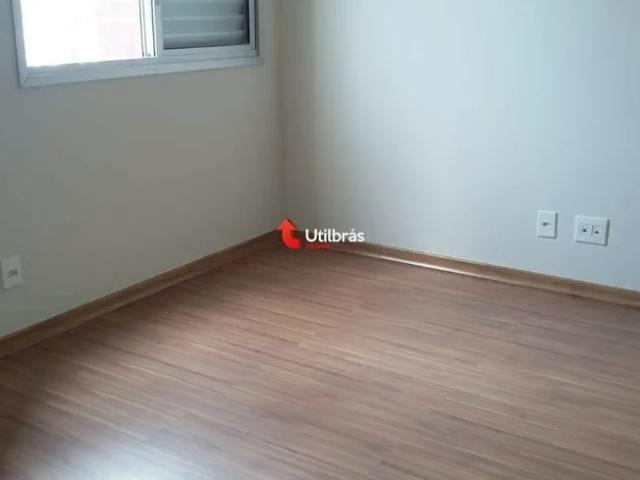 Apartamento à venda, 3 quartos, 1 suíte, 2 vagas, Sagrada Família Belo Horizonte/MG