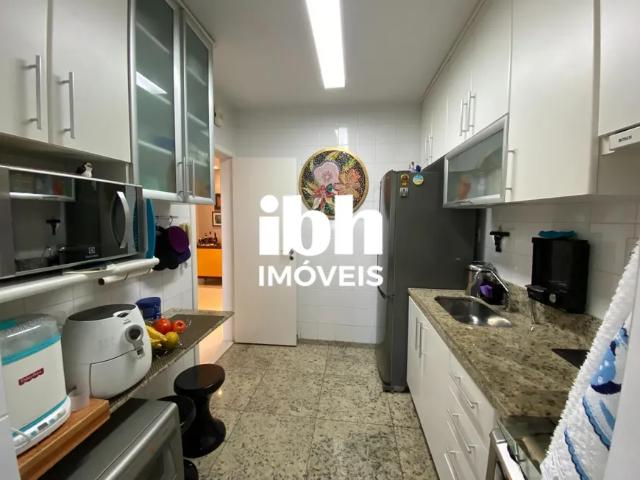 Apartamento à venda, 3 quartos, 1 suíte, 2 vagas, Vila da Serra Nova Lima/MG