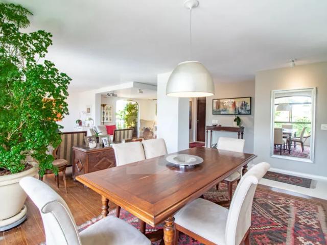 Apartamento à venda 3 quartos e 232m² no Real Parque