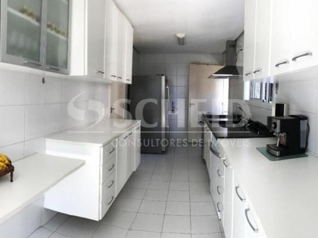 Apartamento venda Vila Andrade 4 quartos, sendo 3 suítes, 170m² 2 vagas varanda gourmet