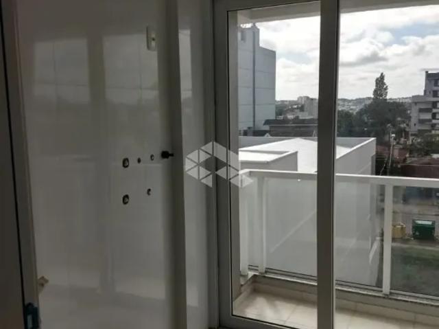 Apartamento à venda com 3 dormitórios, sendo 1 suíte, 2 vagas, Madureira, Caxias do Sul, RS