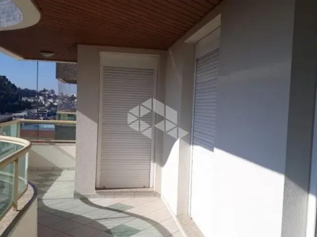 Apartamento à venda com 3 dormitórios, sendo 1 suíte, 2 vagas, Sanvitto, Caxias do Sul, RS